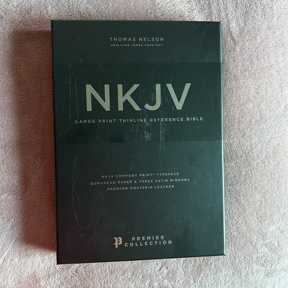 Thomas Nelson | Other | Large Print Nkjv Thinline Reference Bible ...